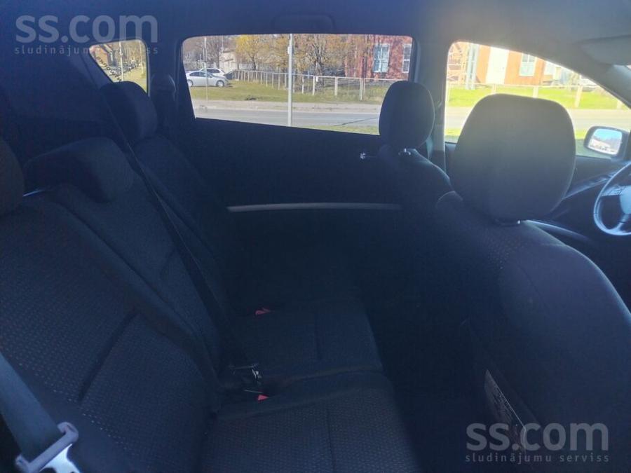 Melns Toyota Corolla Verso 2008 Rīga, ar dzinēja tilpumu 2.20 L un nobraukumu 0 tūkst. km par 2300 €, foto 12 vietnē AUTOMOTO.COM.LV