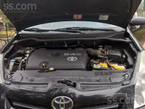 Melns Toyota Corolla Verso 2008 Daugavpils, ar dzinēja tilpumu 2.20 L un nobraukumu 226 tūkst. km par 1800 €, foto 14 vietnē AUTOMOTO.COM.LV