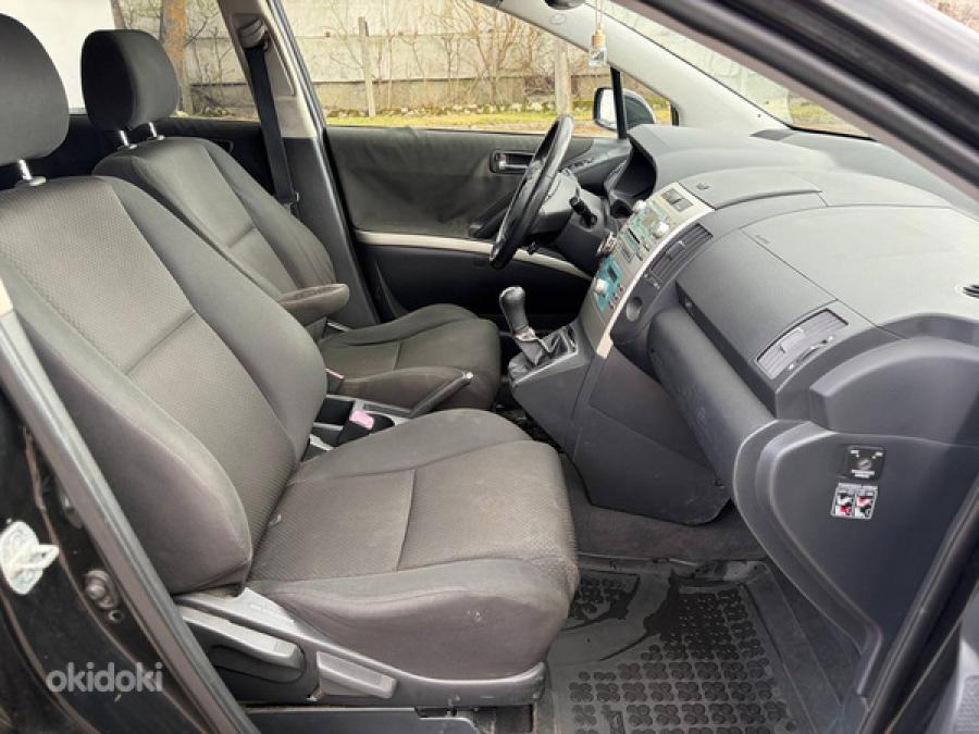 Melns Toyota Corolla Verso 2005 Narva, ar dzinēja tilpumu 2.20 L un nobraukumu 270 tūkst. km par 1690 €, foto 9 vietnē AUTOMOTO.COM.LV