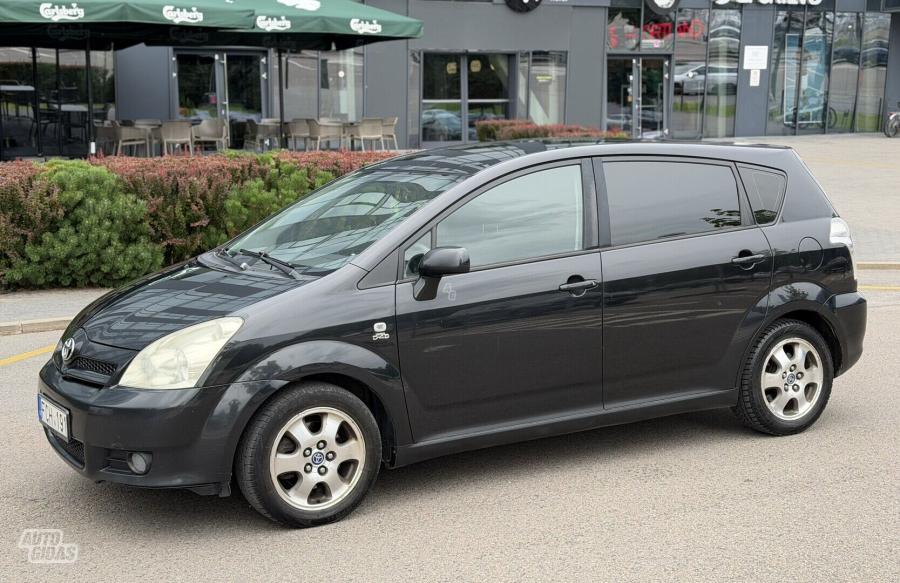 Melns Toyota Corolla Verso 2005 Viļņa, ar dzinēja tilpumu 2.00 L un nobraukumu 338 tūkst. km par 850 €, foto 3 vietnē AUTOMOTO.COM.LV