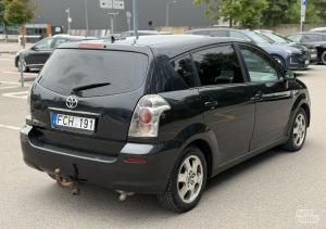 Melns Toyota Corolla Verso 2005 Viļņa, ar dzinēja tilpumu 2.00 L un nobraukumu 338 tūkst. km par 850 €, foto 5 vietnē AUTOMOTO.COM.LV