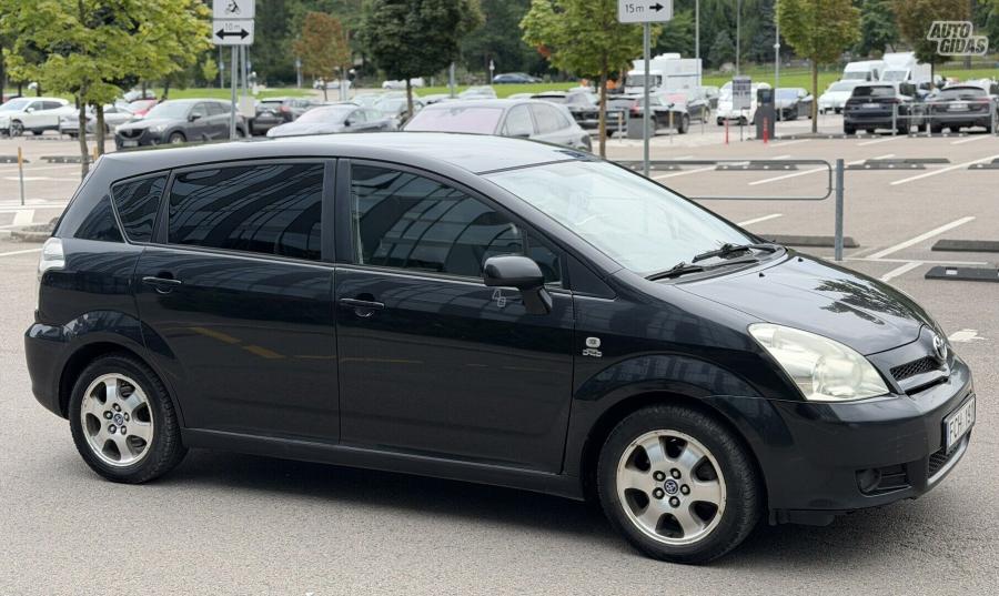 Melns Toyota Corolla Verso 2005 Viļņa, ar dzinēja tilpumu 2.00 L un nobraukumu 338 tūkst. km par 850 €, foto 6 vietnē AUTOMOTO.COM.LV