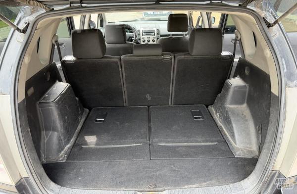 Melns Toyota Corolla Verso 2005 Viļņa, ar dzinēja tilpumu 2.00 L un nobraukumu 338 tūkst. km par 850 €, foto 9 vietnē AUTOMOTO.COM.LV