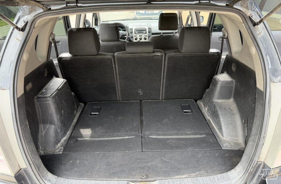Melns Toyota Corolla Verso 2005 Viļņa, ar dzinēja tilpumu 2.00 L un nobraukumu 338 tūkst. km par 850 €, foto 10 vietnē AUTOMOTO.COM.LV