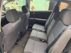 Black Toyota Corolla Verso 2005 in Vilnius, with an engine capacity of 2.00 L and mileage of 300 thousand km for 900 €, photo 5 on AUTOMOTO.COM.LV
