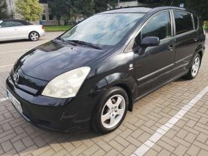 Black Toyota Corolla Verso 2005 in Birstonas, with an engine capacity of 1.80 L and mileage of 223 thousand km for 2550 €, photo 1 on AUTOMOTO.COM.LV