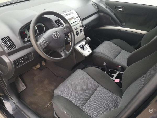 Toyota Corolla Verso 2005 Birštonas vietnē Melns Toyota Corolla Verso 2005 Birštonas, ar dzinēja tilpumu 1.80 L un nobraukumu 223 tūkst. km par 2550 €, foto 8 vietnē AUTOMOTO.COM.LV