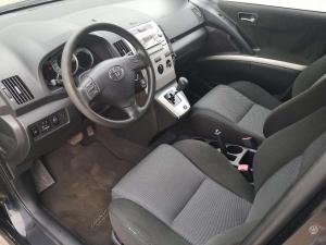 Black Toyota Corolla Verso 2005 in Birstonas, with an engine capacity of 1.80 L and mileage of 223 thousand km for 2550 €, photo 8 on AUTOMOTO.COM.LV