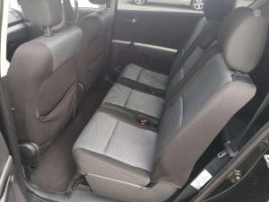 Black Toyota Corolla Verso 2005 in Birstonas, with an engine capacity of 1.80 L and mileage of 223 thousand km for 2550 €, photo 9 on AUTOMOTO.COM.LV