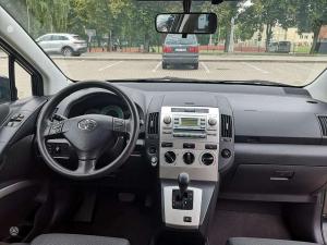 Black Toyota Corolla Verso 2005 in Birstonas, with an engine capacity of 1.80 L and mileage of 223 thousand km for 2550 €, photo 14 on AUTOMOTO.COM.LV