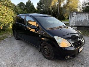 Black Toyota Corolla Verso 2005 in Joniskis, with an engine capacity of 2.00 L and mileage of 400 thousand km for 650 €, photo 10 on AUTOMOTO.COM.LV