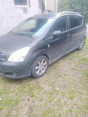 Melns Toyota Corolla Verso 2005 Rīga, ar dzinēja tilpumu 2.00 L un nobraukumu 0 tūkst. km par 800 €, foto  vietnē AUTOMOTO.COM.LV