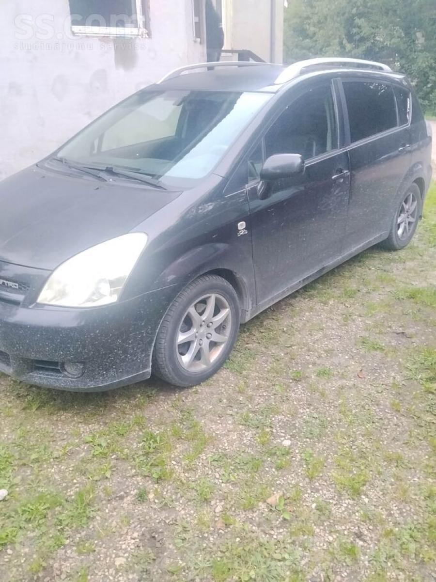 Melns Toyota Corolla Verso 2005 Rīga, ar dzinēja tilpumu 2.00 L un nobraukumu 0 tūkst. km par 800 €, foto 1 vietnē AUTOMOTO.COM.LV