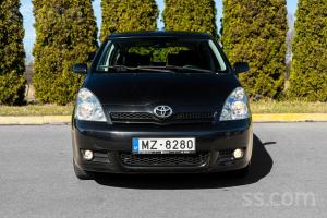 Melns Toyota Corolla Verso 2006 Jelgava, ar dzinēja tilpumu 2.20 L un nobraukumu 280 tūkst. km par 2450 €, foto 2 vietnē AUTOMOTO.COM.LV