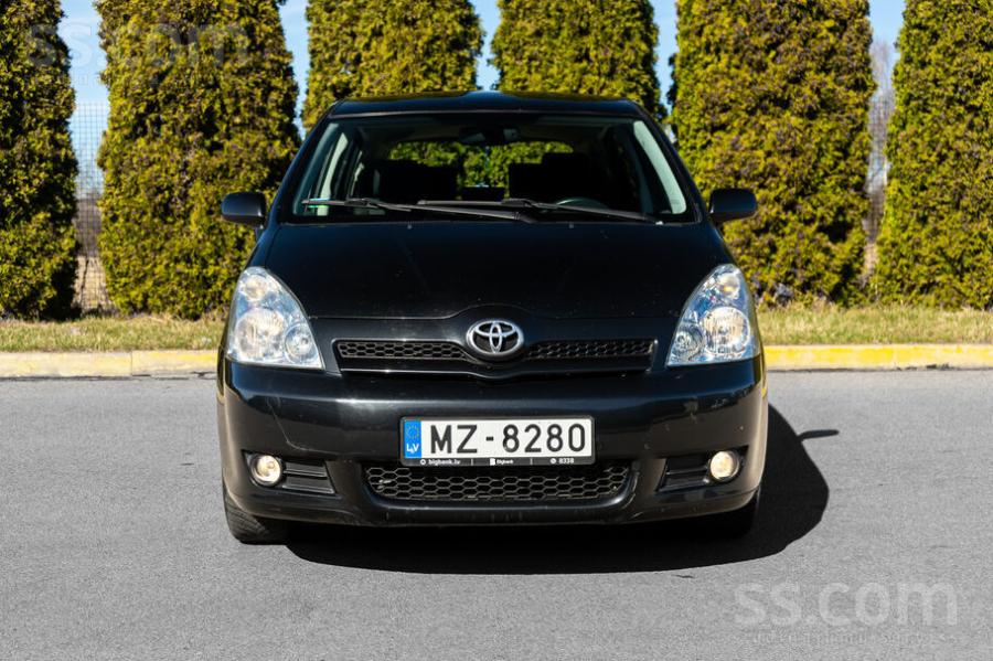 Melns Toyota Corolla Verso 2006 Jelgava, ar dzinēja tilpumu 2.20 L un nobraukumu 280 tūkst. km par 2450 €, foto 2 vietnē AUTOMOTO.COM.LV