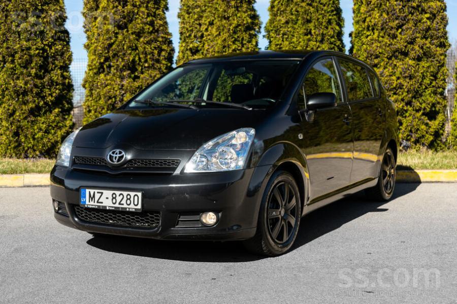 Melns Toyota Corolla Verso 2006 Jelgava, ar dzinēja tilpumu 2.20 L un nobraukumu 280 tūkst. km par 2450 €, foto 3 vietnē AUTOMOTO.COM.LV