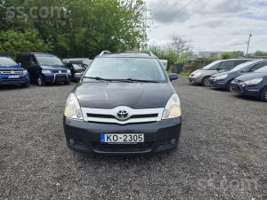 Melns Toyota Corolla Verso 2006 Rīga, ar dzinēja tilpumu 2.20 L un nobraukumu 0 tūkst. km par 1950 €, foto 2 vietnē AUTOMOTO.COM.LV