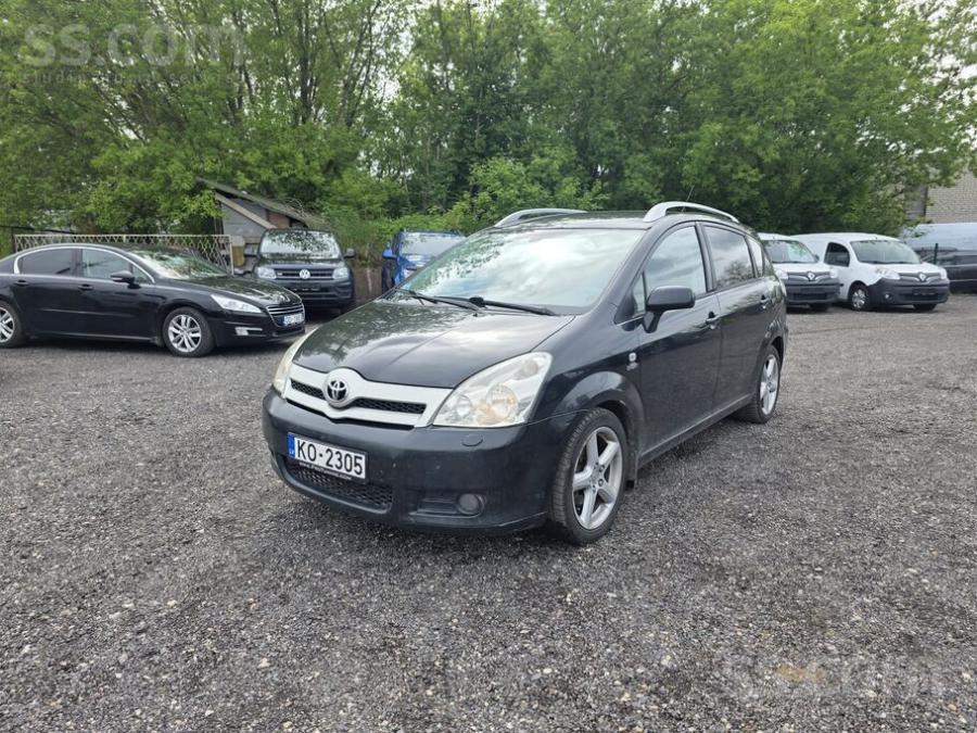 Melns Toyota Corolla Verso 2006 Rīga, ar dzinēja tilpumu 2.20 L un nobraukumu 0 tūkst. km par 1950 €, foto 3 vietnē AUTOMOTO.COM.LV