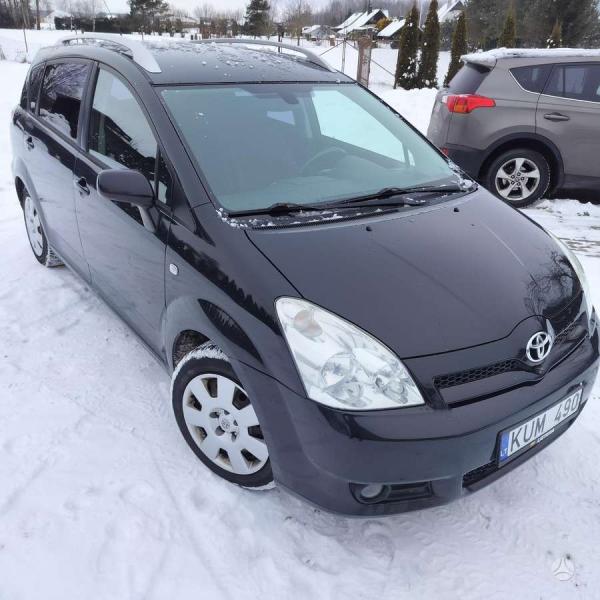 Melns Toyota Corolla Verso 2006 Širvintos, ar dzinēja tilpumu 2.23 L un nobraukumu 294 tūkst. km par 2150 €, foto 2 vietnē AUTOMOTO.COM.LV