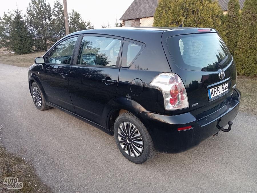 Melns Toyota Corolla Verso 2006 Anykščiai, ar dzinēja tilpumu 2.20 L un nobraukumu 368 tūkst. km par 2100 €, foto 1 vietnē AUTOMOTO.COM.LV