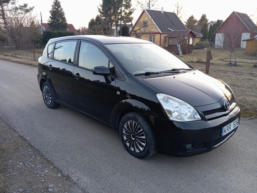 Melns Toyota Corolla Verso 2006 Anykščiai, ar dzinēja tilpumu 2.20 L un nobraukumu 368 tūkst. km par 2100 €, foto 5 vietnē AUTOMOTO.COM.LV