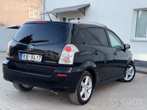 Melns Toyota Corolla Verso 2006 Jelgava, ar dzinēja tilpumu 2.20 L un nobraukumu 415 tūkst. km par 2300 €, foto 8 vietnē AUTOMOTO.COM.LV