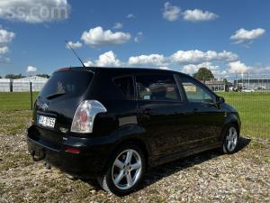 Melns Toyota Corolla Verso 2006 Saldus, ar dzinēja tilpumu 2.20 L un nobraukumu 250 tūkst. km par 1850 €, foto 3 vietnē AUTOMOTO.COM.LV