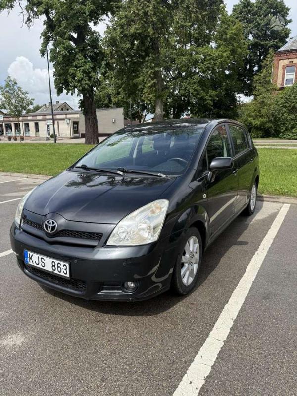 Melns Toyota Corolla Verso 2006 Šilutė, ar dzinēja tilpumu 2.23 L un nobraukumu 275 tūkst. km par 1300 €, foto 1 vietnē AUTOMOTO.COM.LV