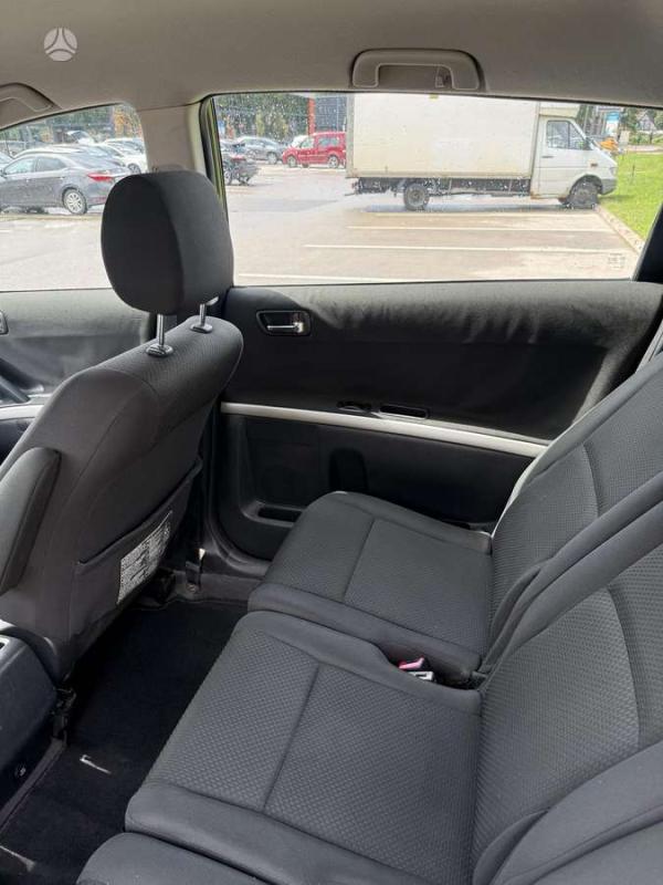 Melns Toyota Corolla Verso 2006 Šilutė, ar dzinēja tilpumu 2.23 L un nobraukumu 275 tūkst. km par 1300 €, foto 7 vietnē AUTOMOTO.COM.LV