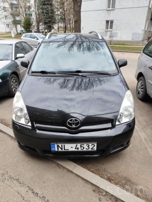 Black Toyota Corolla Verso 2006 in Daugavpils, with an engine capacity of 2.20 L and mileage of 322 thousand km for 1850 €, photo  on AUTOMOTO.COM.LV