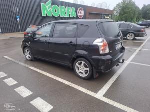 Melns Toyota Corolla Verso 2006 Plungė, ar dzinēja tilpumu 2.20 L un nobraukumu 304 tūkst. km par 1650 €, foto 6 vietnē AUTOMOTO.COM.LV