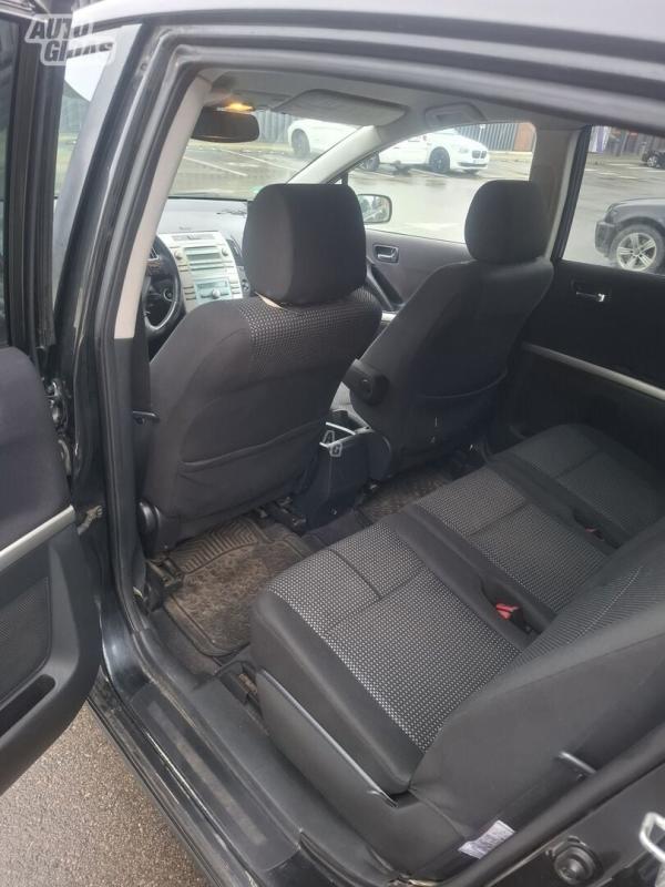 Toyota Corolla Verso 2006 Plungė vietnē Melns Toyota Corolla Verso 2006 Plungė, ar dzinēja tilpumu 2.20 L un nobraukumu 304 tūkst. km par 1650 €, foto 8 vietnē AUTOMOTO.COM.LV
