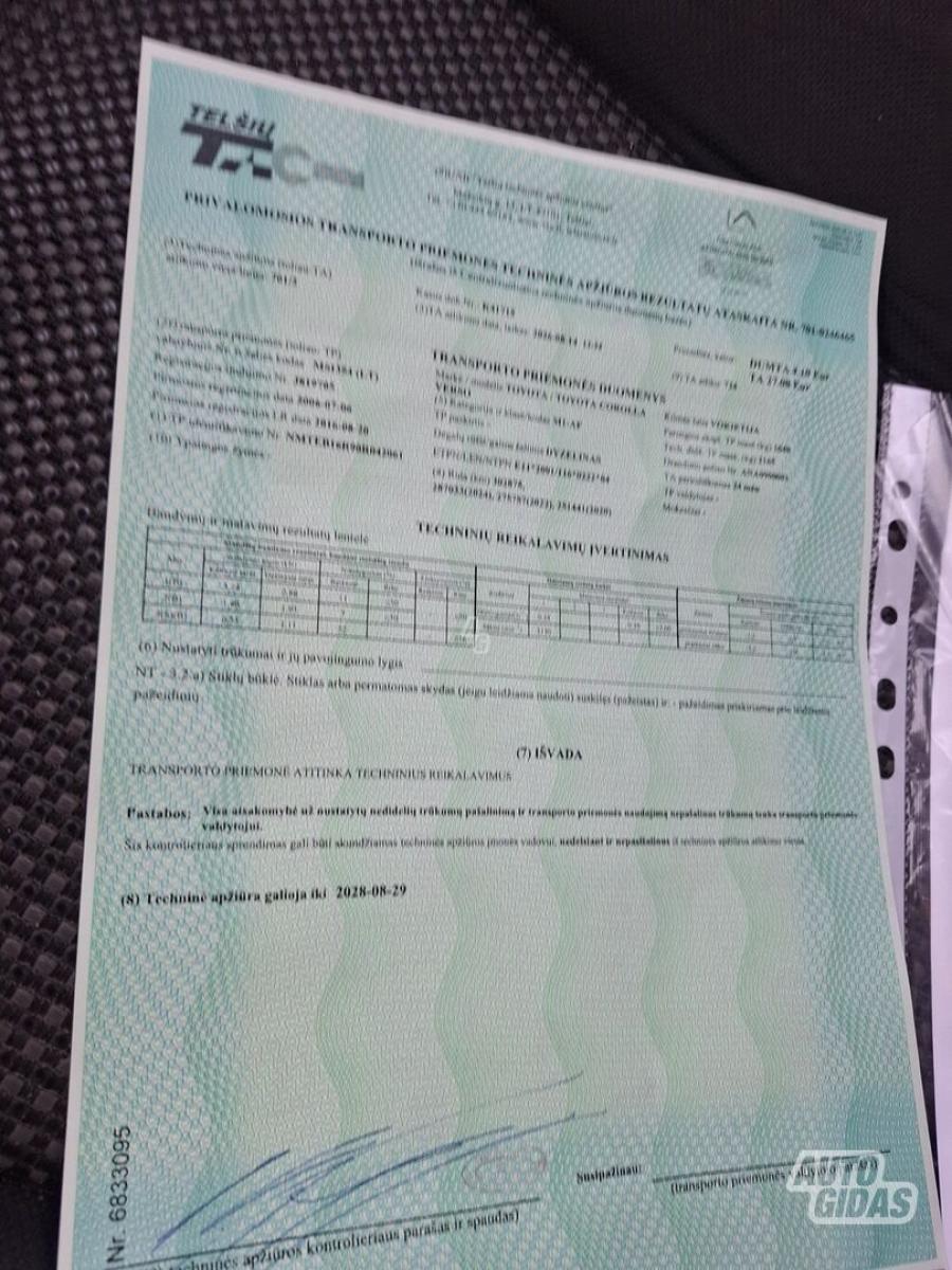 Melns Toyota Corolla Verso 2006 Plungė, ar dzinēja tilpumu 2.20 L un nobraukumu 304 tūkst. km par 1650 €, foto 10 vietnē AUTOMOTO.COM.LV