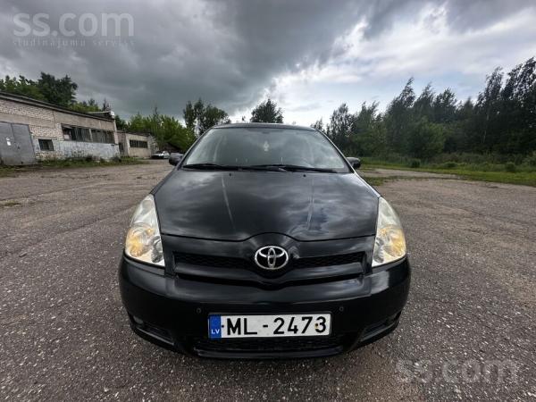 Melns Toyota Corolla Verso 2007 Daugavpils, ar dzinēja tilpumu 2.20 L un nobraukumu 322 tūkst. km par 2000 €, foto 2 vietnē AUTOMOTO.COM.LV