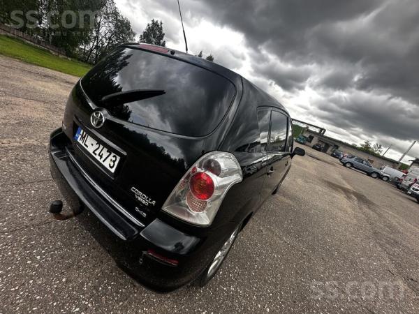Melns Toyota Corolla Verso 2007 Daugavpils, ar dzinēja tilpumu 2.20 L un nobraukumu 322 tūkst. km par 2000 €, foto 5 vietnē AUTOMOTO.COM.LV