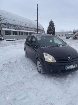 Melns Toyota Corolla Verso 2007 Alīta, ar dzinēja tilpumu 2.23 L un nobraukumu 329 tūkst. km par 2600 €, foto 3 vietnē AUTOMOTO.COM.LV