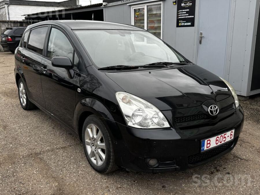 Melns Toyota Corolla Verso 2007 Daugavpils, ar dzinēja tilpumu 2.20 L un nobraukumu 0 tūkst. km par 1950 €, foto 1 vietnē AUTOMOTO.COM.LV
