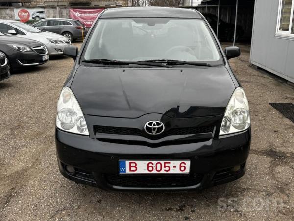 Black Toyota Corolla Verso 2007 in Daugavpils, with an engine capacity of 2.20 L and mileage of 0 thousand km for 1950 €, photo 2 on AUTOMOTO.COM.LV