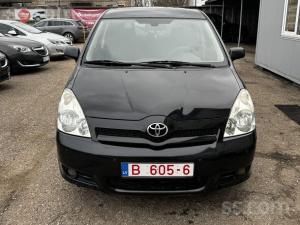 Melns Toyota Corolla Verso 2007 Daugavpils, ar dzinēja tilpumu 2.20 L un nobraukumu 0 tūkst. km par 1950 €, foto 3 vietnē AUTOMOTO.COM.LV