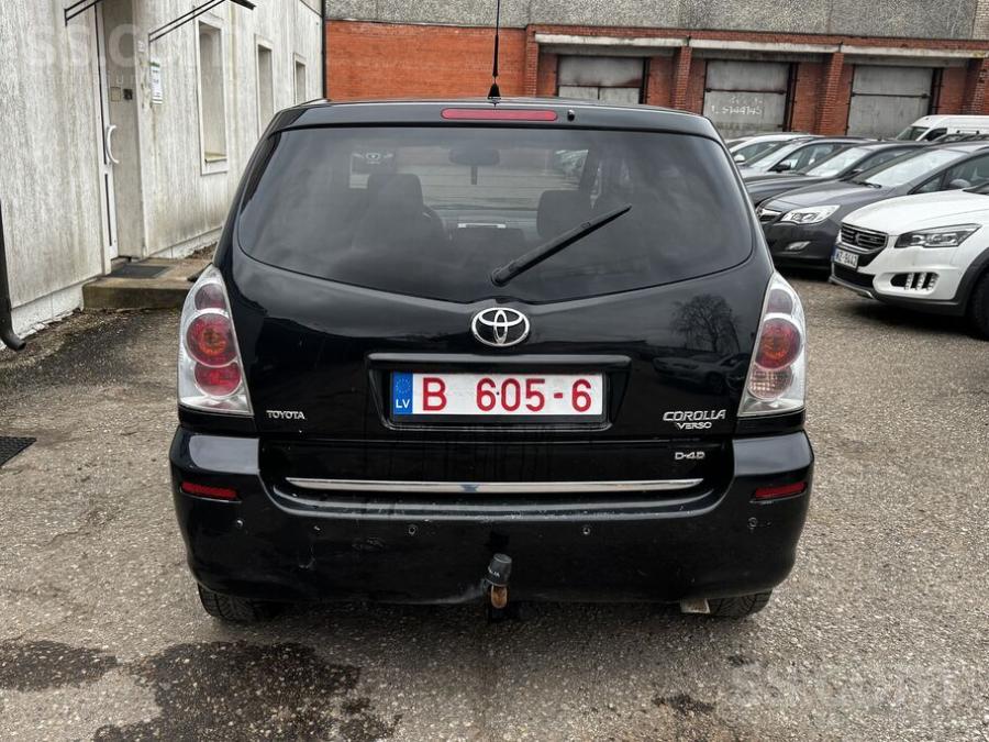 Melns Toyota Corolla Verso 2007 Daugavpils, ar dzinēja tilpumu 2.20 L un nobraukumu 0 tūkst. km par 1950 €, foto 6 vietnē AUTOMOTO.COM.LV