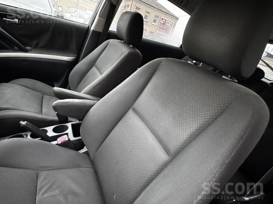 Melns Toyota Corolla Verso 2007 Daugavpils, ar dzinēja tilpumu 2.20 L un nobraukumu 0 tūkst. km par 1950 €, foto 16 vietnē AUTOMOTO.COM.LV