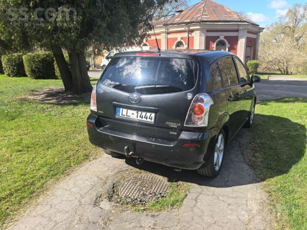 Melns Toyota Corolla Verso 2007 Rīga, ar dzinēja tilpumu 2.20 L un nobraukumu 297 tūkst. km par 1750 €, foto 3 vietnē AUTOMOTO.COM.LV