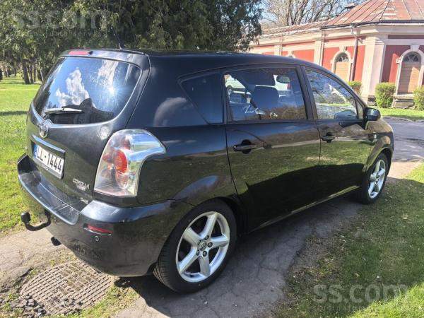 Melns Toyota Corolla Verso 2007 Rīga, ar dzinēja tilpumu 2.20 L un nobraukumu 297 tūkst. km par 1750 €, foto 4 vietnē AUTOMOTO.COM.LV