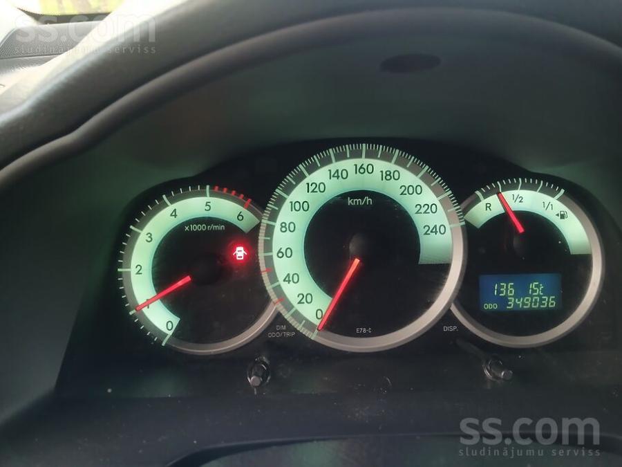 Melns Toyota Corolla Verso 2007 Gulbene, ar dzinēja tilpumu 2.20 L un nobraukumu 349 tūkst. km par 600 €, foto 6 vietnē AUTOMOTO.COM.LV