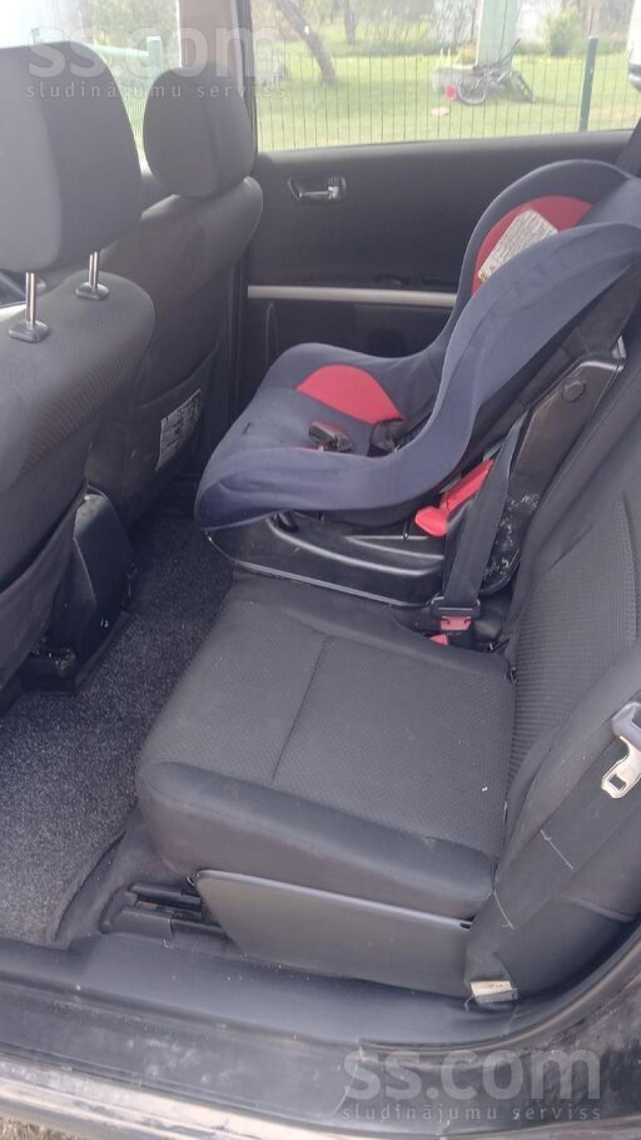 Melns Toyota Corolla Verso 2007 Gulbene, ar dzinēja tilpumu 2.20 L un nobraukumu 349 tūkst. km par 600 €, foto 8 vietnē AUTOMOTO.COM.LV