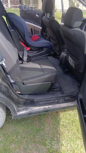 Melns Toyota Corolla Verso 2007 Gulbene, ar dzinēja tilpumu 2.20 L un nobraukumu 349 tūkst. km par 600 €, foto 10 vietnē AUTOMOTO.COM.LV
