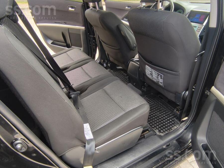 Melns Toyota Corolla Verso 2007 Dobele, ar dzinēja tilpumu 2.20 L un nobraukumu 255 tūkst. km par 1555 €, foto 12 vietnē AUTOMOTO.COM.LV