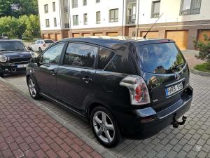 Melns Toyota Corolla Verso 2007 Klaipėda, ar dzinēja tilpumu 2.20 L un nobraukumu 289 tūkst. km par 1999 €, foto 7 vietnē AUTOMOTO.COM.LV
