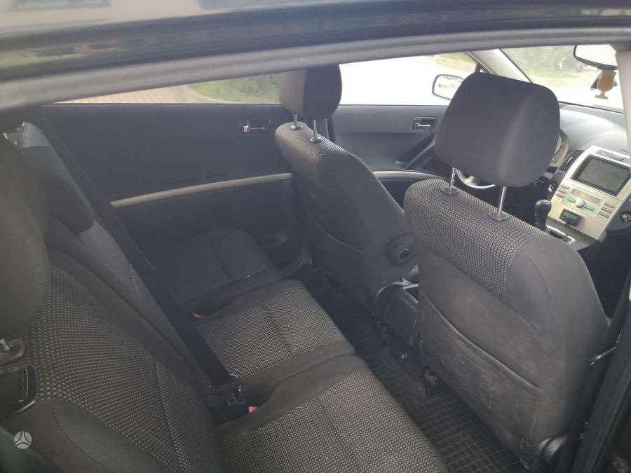 Melns Toyota Corolla Verso 2007 Klaipėda, ar dzinēja tilpumu 2.20 L un nobraukumu 289 tūkst. km par 1999 €, foto 13 vietnē AUTOMOTO.COM.LV