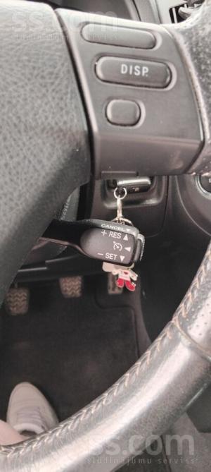 Black Toyota Corolla Verso 2007 in Jekabpils, with an engine capacity of 2.20 L and mileage of 330 thousand km for 2200 €, photo 10 on AUTOMOTO.COM.LV